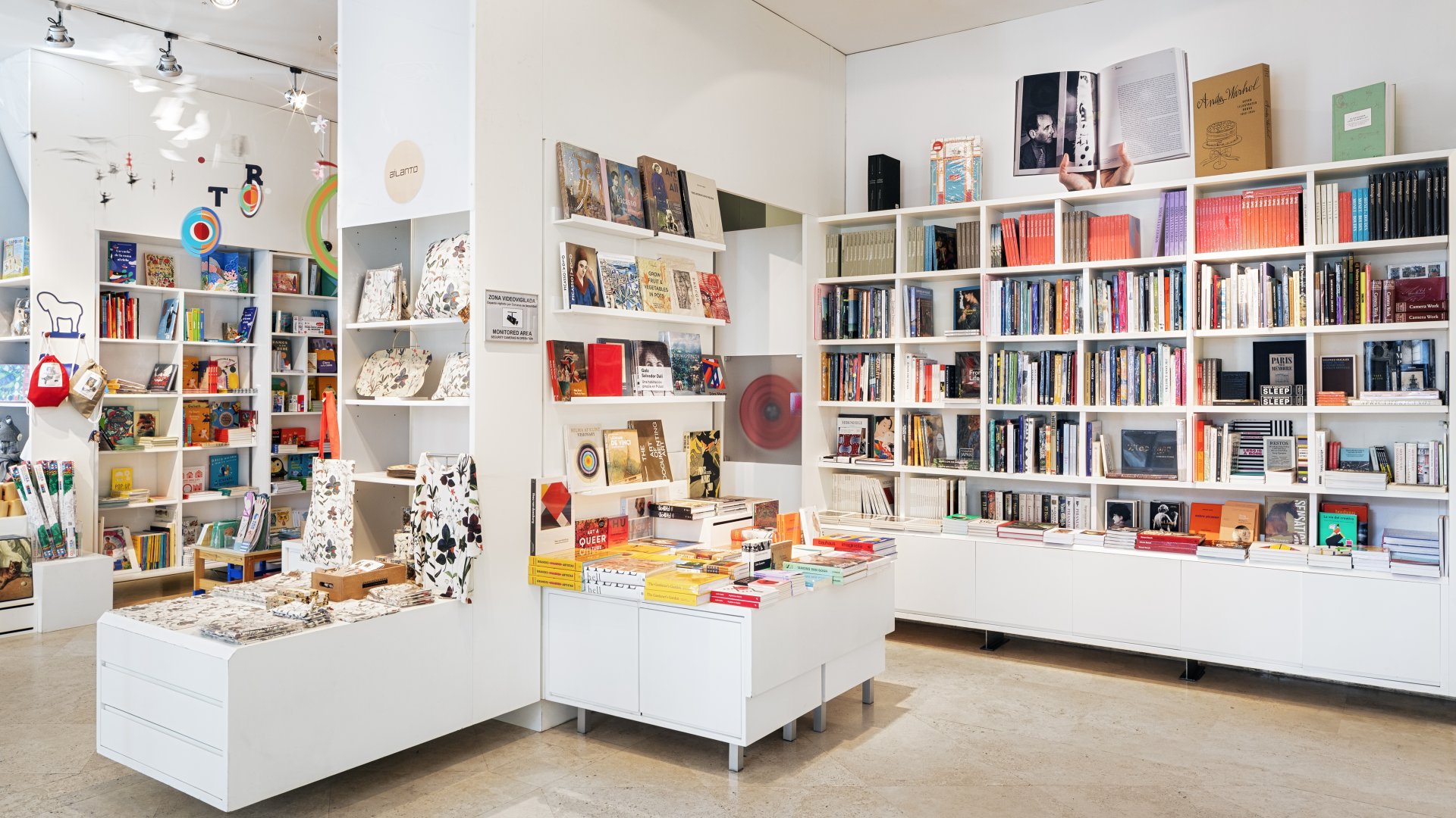 Photo archive for Tourism professionals. Museo Nacional Thyssen-Bornemisza